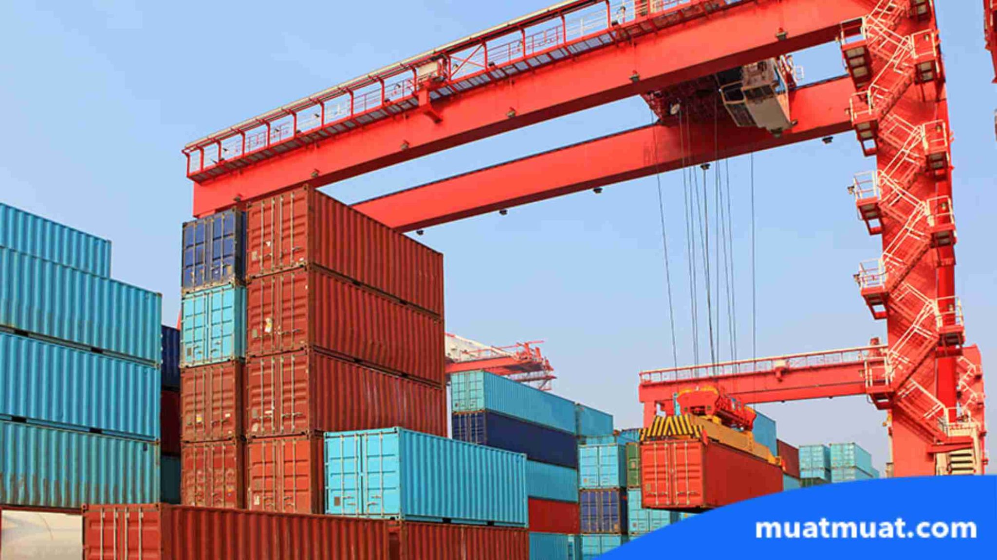 6 Alat Bongkar Muat Container Yang Membuat Pekerjaan Lebih Cepat dan ...