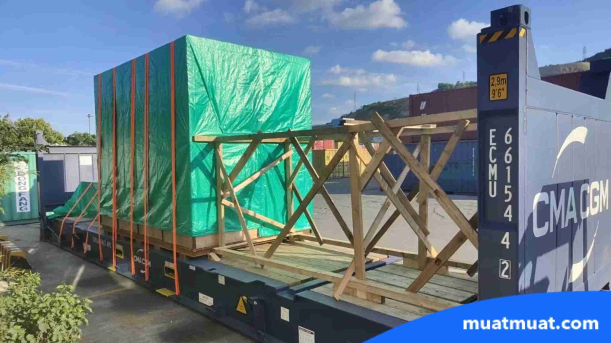 Apa Itu OOG Cargo? Panduan Lengkap untuk Pengiriman Barang Besar - MuatMuat Blog