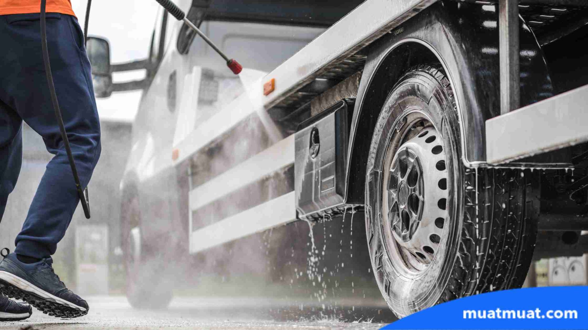 Tekanan Ban Truk Berapa Psi? Panduan Lengkap untuk Ban Truk - MuatMuat Blog