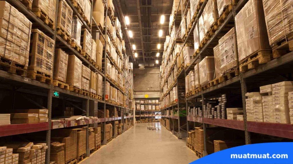 Apa Itu Stock Keeper? Tugas, Skill, dan Peran Penting dalam Manajemen ...